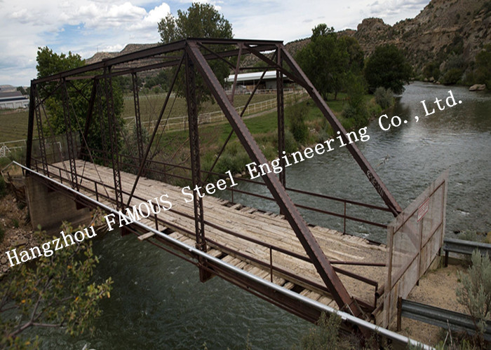 3-20m Width Steel Truss Bridge Interconnected Triangles For Pedestrian